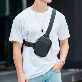 【MoonDy】包包 斜背包 貼身小包 蹦迪包 小胸包 休閒包包 手機包 男包包 男生斜背包 日系小包 輕便斜背包 攜便包 禮物
