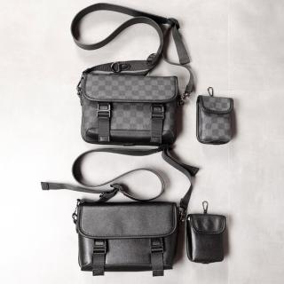 【MoonDy】包包 男包 斜背包 郵差包 格子包包 男生小包 攜便包 附掛包 棋盤格包包 黑色包包 防水包包 輕便小包 禮物