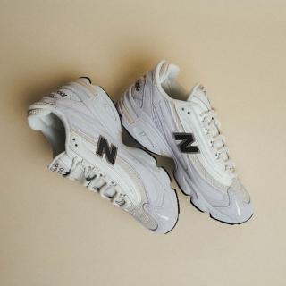 【NEW BALANCE】NEW BALANCE 慢跑鞋 M1000 薰衣草紫 米黃 復古 女 M1000PSB