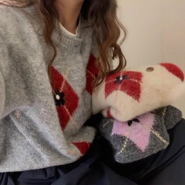 PEZK優選 圓領菱格毛衣外套女秋冬高級感開衫慵懶風時尚上衣G1485